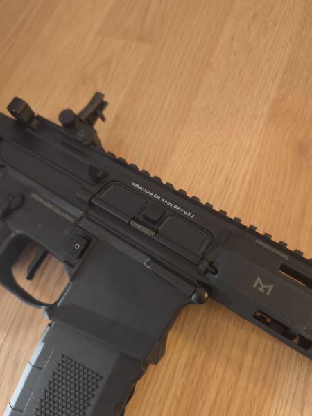 Neuwertige AEG 0,5 | Airsoft-Verzeichnis